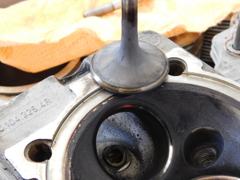 Porsche 911 Type Air-Cooled Cylinder Head Rebuilding ...